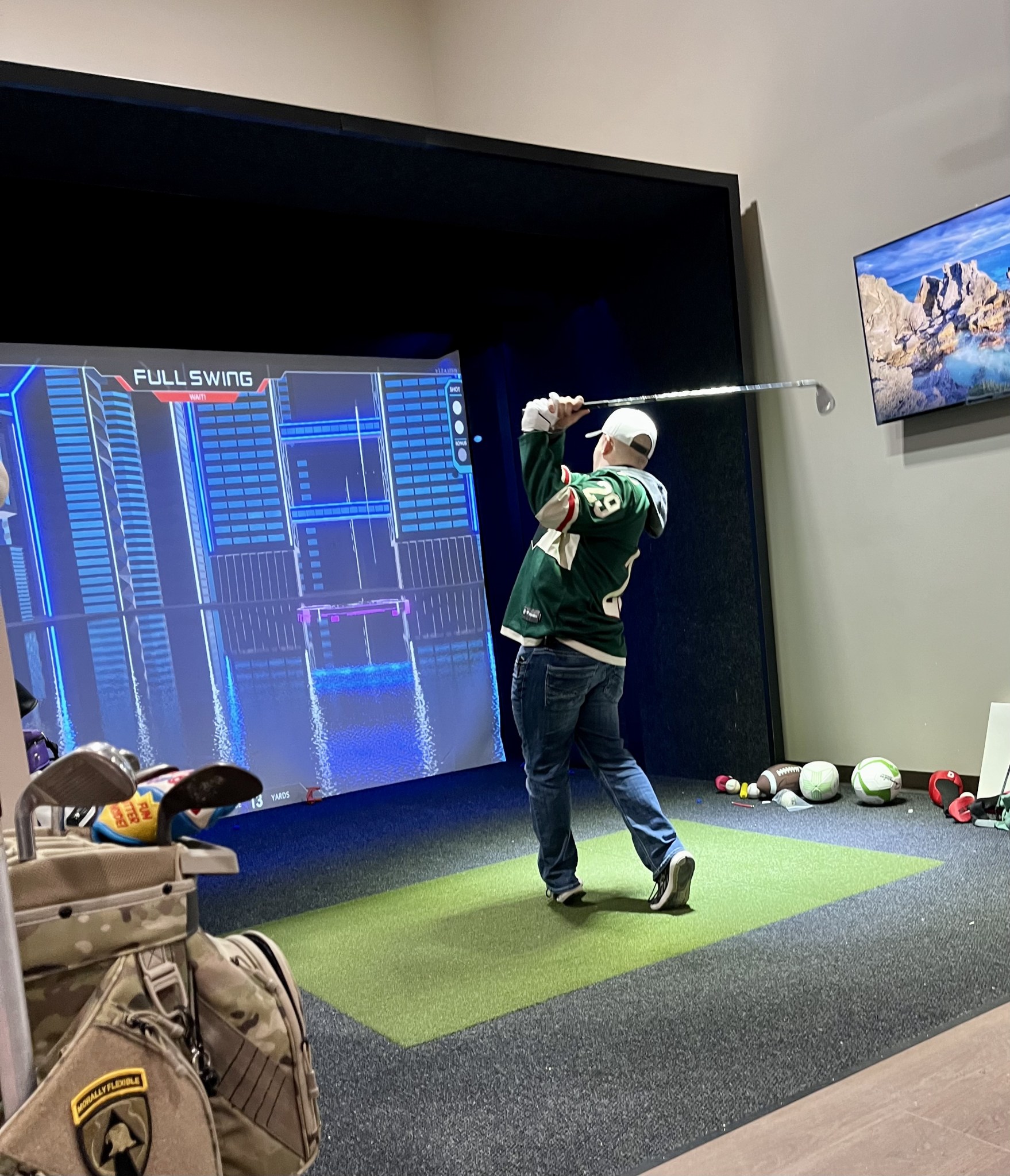 Simulator Bays – mini golf * simulators * self-pour tap wall * event center